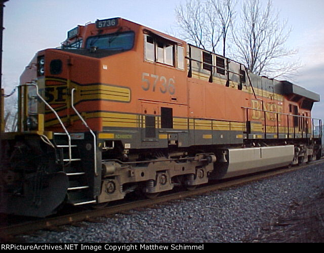 BNSF 5736 - DPU